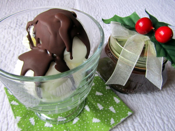 Mennonite Girls Can Cook: Chocolate Topping..Homemade 'Magic Shell'