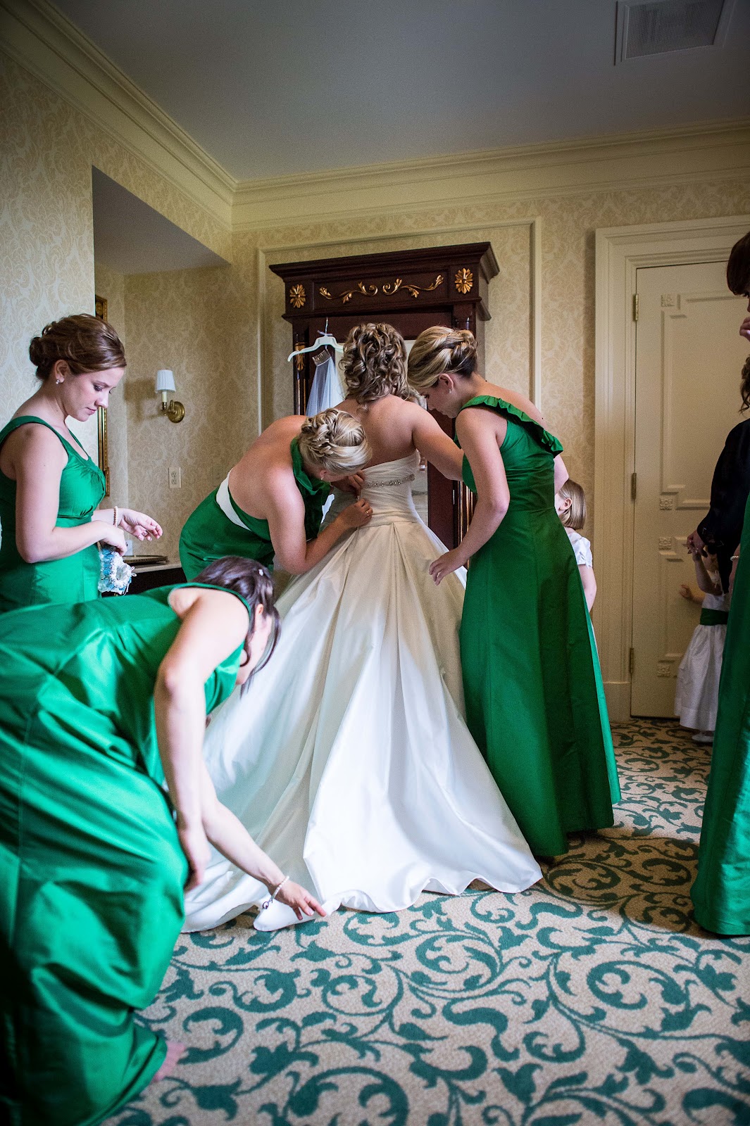 Bridal Bubbly: Irish Eyes Were Smiling {Erin + Mike}