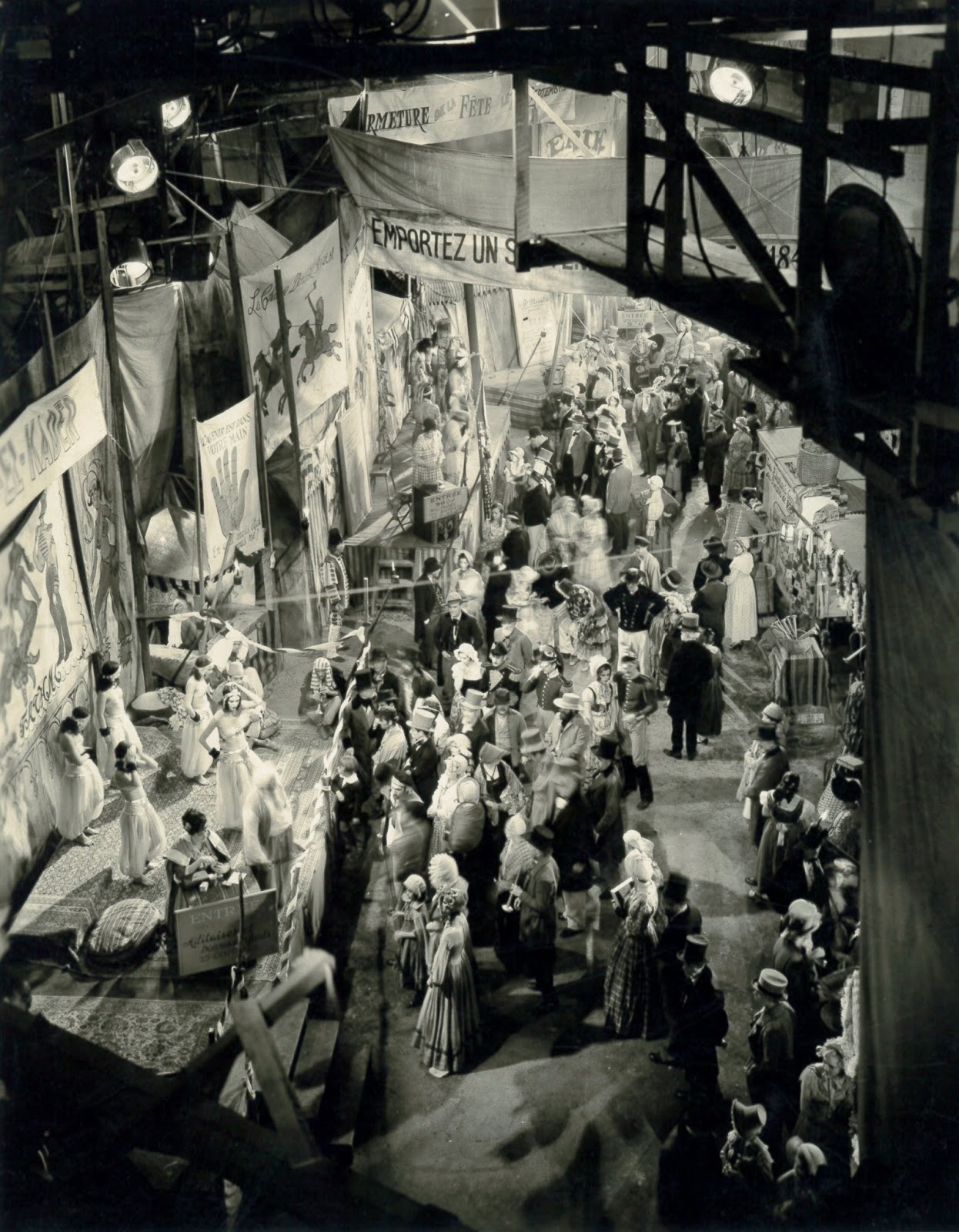 Greenbriar Picture Shows: February 2016