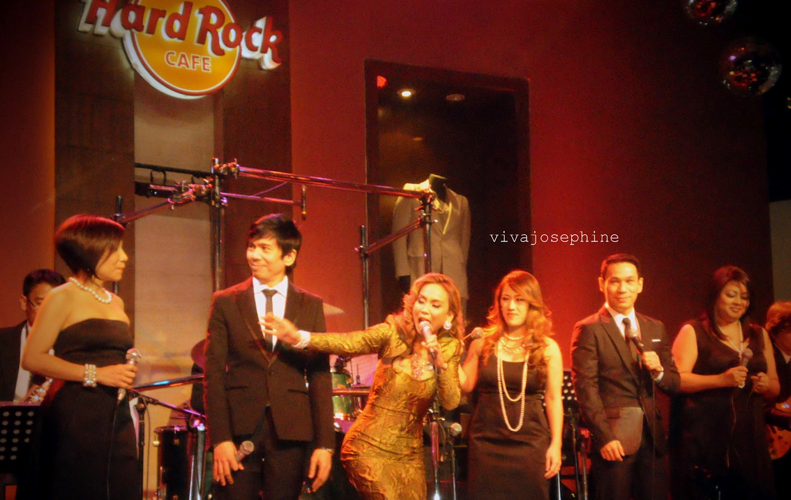 Wallflower of the Jeepney: The Wanderlust that is Tria Bascon