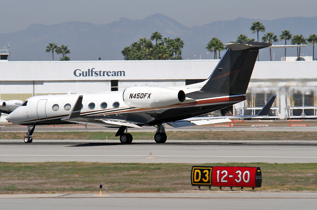 Aero Pacific Flightlines: Flexjet Gulfstream G450 (c/n 4330) N450FX