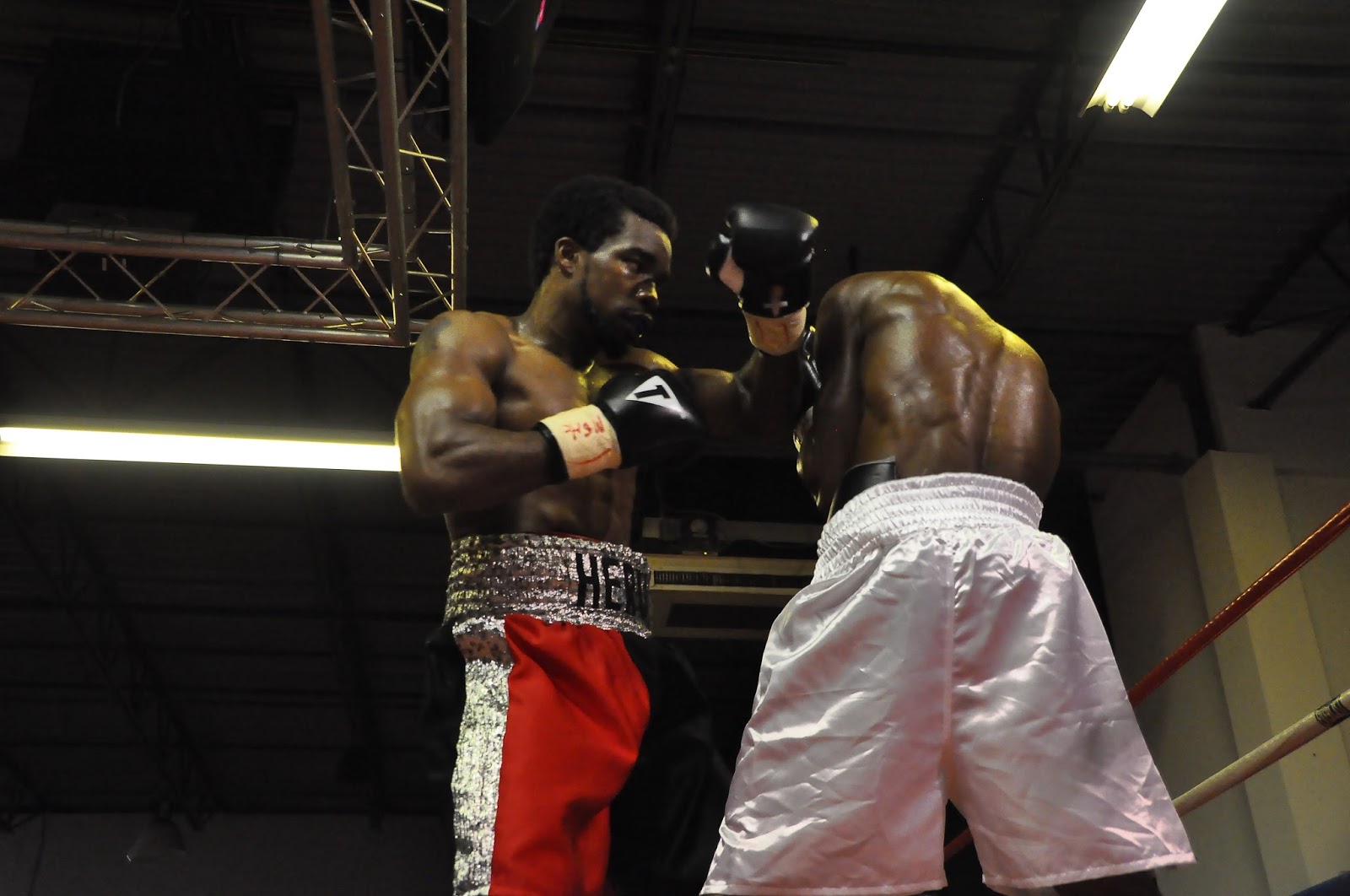 Boxing Along The Beltway: Baltimore's Jeremy Trussel Wins Pro Debut!