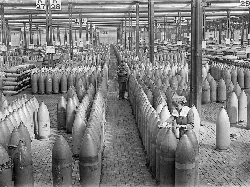 Munitions factory during World War 1 - World Of Technology