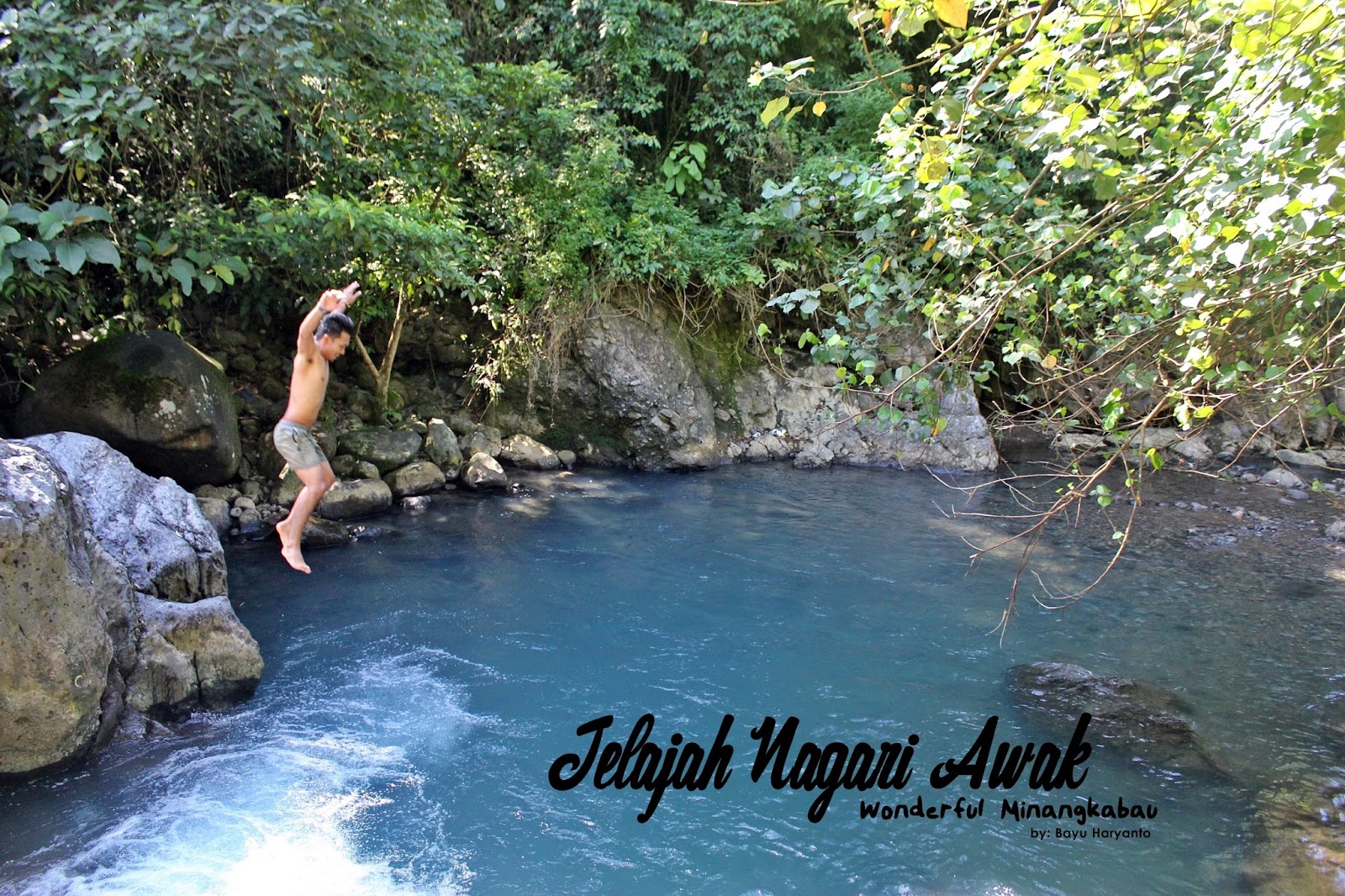Lubuak Paraku Pemandian Alam Berwarna Biru dan Serasa Dalam Air Es ...