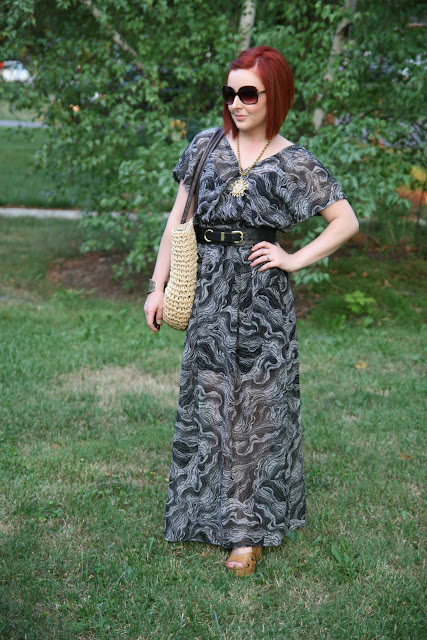 Thrift and Shout: A Year of Outfits