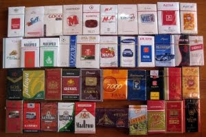 MENAWARKAN JENIS-JENIS ROKOK