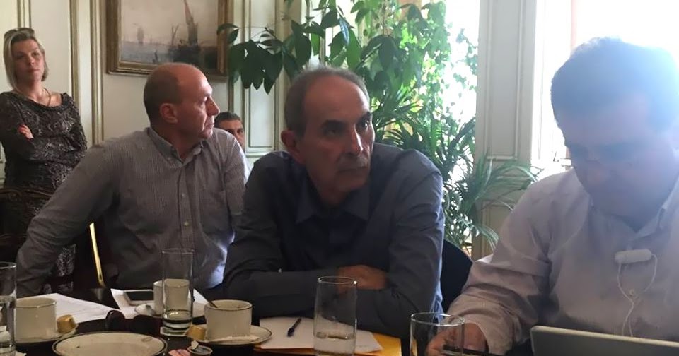 Εικονοσκόπιο News: Ο ΔΗΜΑΡΧΟΣ ΕΡΜΙΟΝΙΔΑΣ ΔΗΜΗΤΡΗΣ ΣΦΥΡΗΣ ΣΤΗ ΣΥΣΚΕΨΗ ...