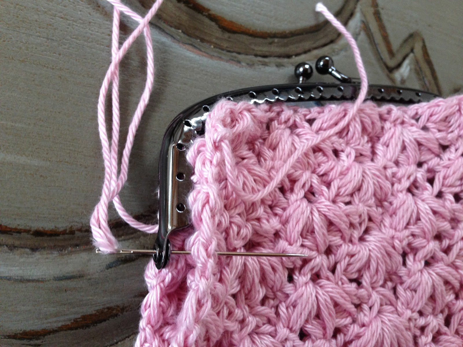 Annoo's Crochet World: Shabby Chic Evening Purse Free Pattern