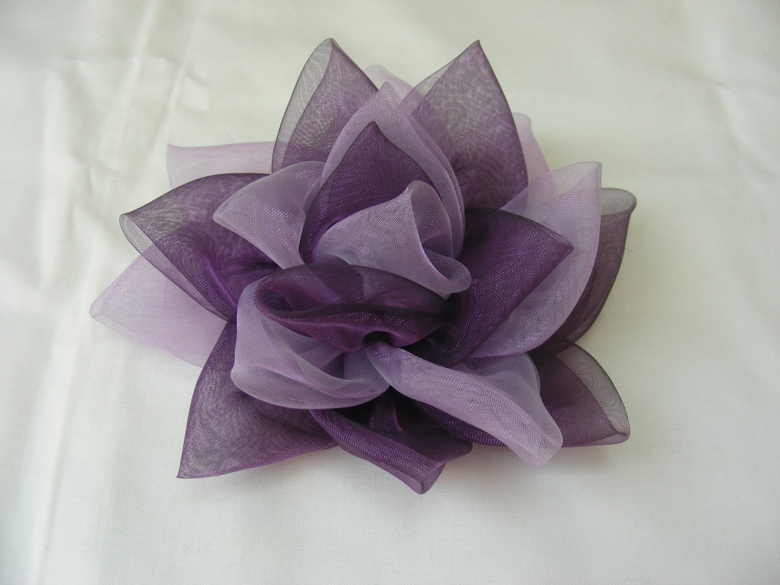 Flori-handmade: Brosa Nufar