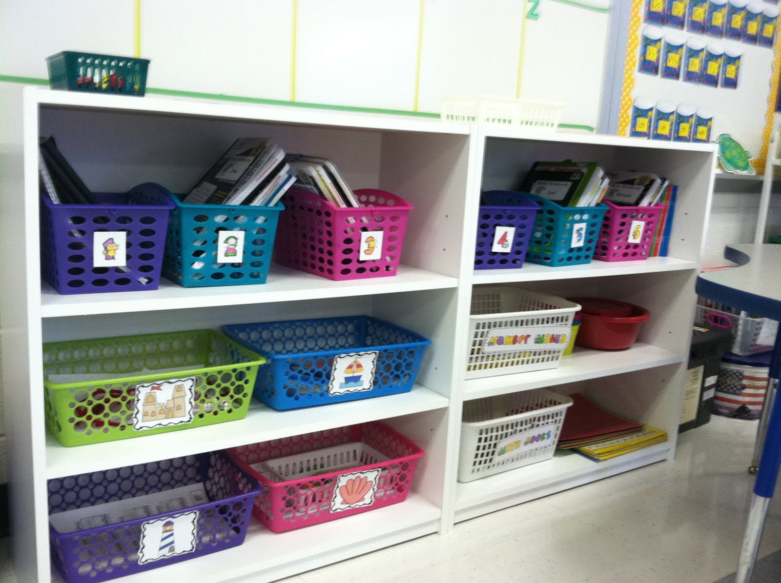 First Grade Fabulous Fish: Math Block with Math Journal and Math Tubs