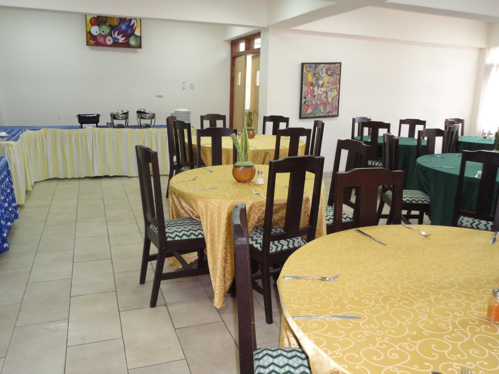 Emily's Ghanaian Adventure: Yiri Lodge