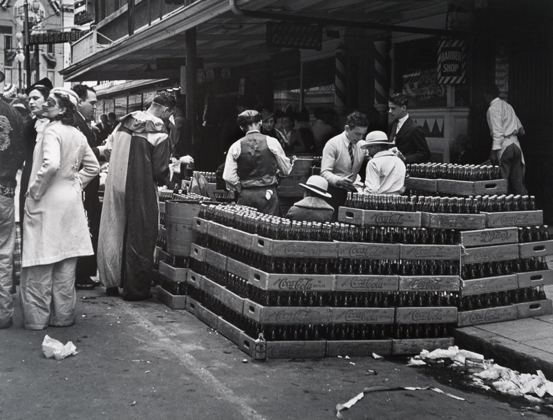 OLTRE IL MURO: ARTE e FOTOGRAFIA: JOHN GUTMANN | PHOTOGRAPHER