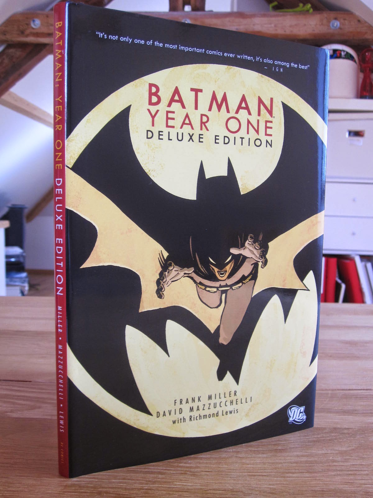 my absolute collection: Batman Year One Absolute Edition