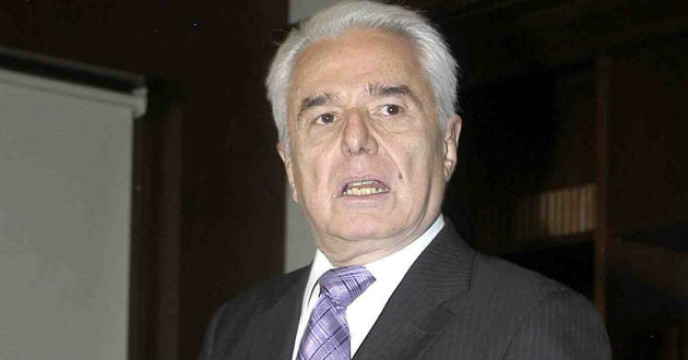 ESTO PASO: 1943: NACIÓ Enrique Guzmán, cantante y actor mexicano.