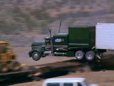 The Horn Section: Film Review: THUNDER RUN (1986)