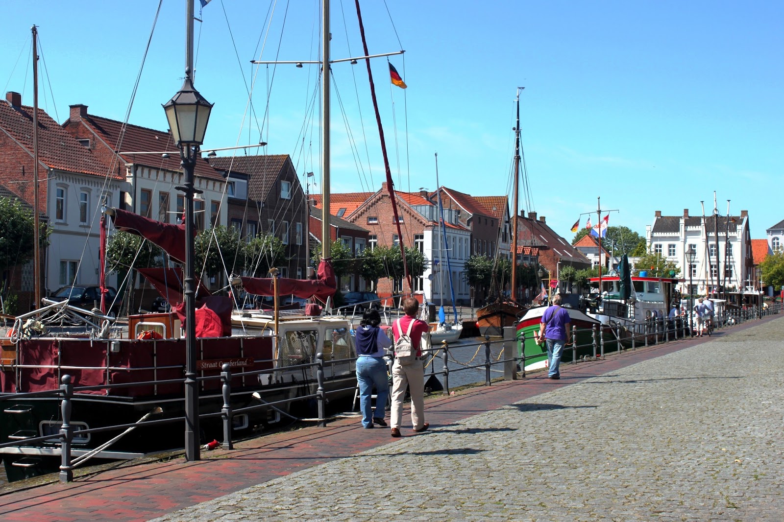 Frisia Oriental: WEENER, LA PEQUEÑA CIUDAD MILENARIA DEL EMS