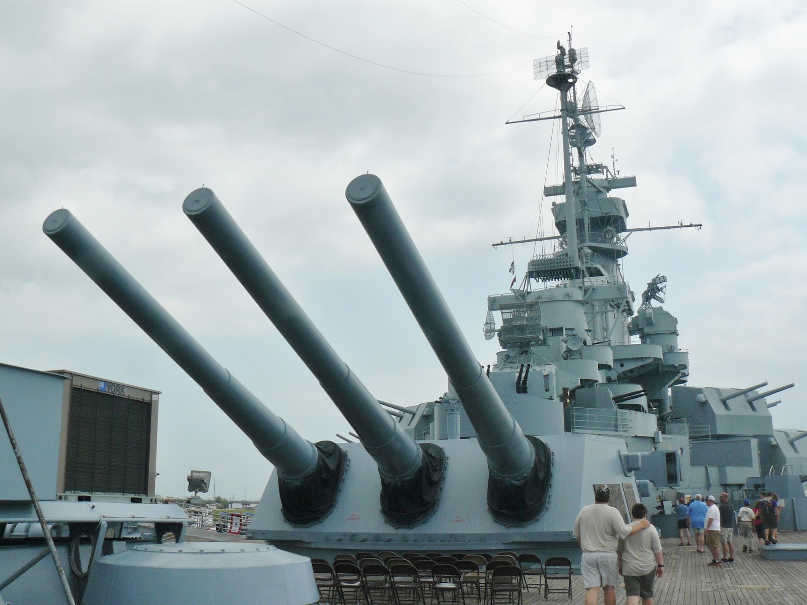 Tripping with Vins: USS Alabama Battleship and USS Drum Submarine ...