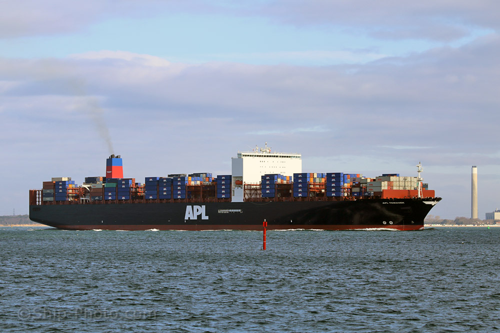 Ship-Photo: New generation container ships