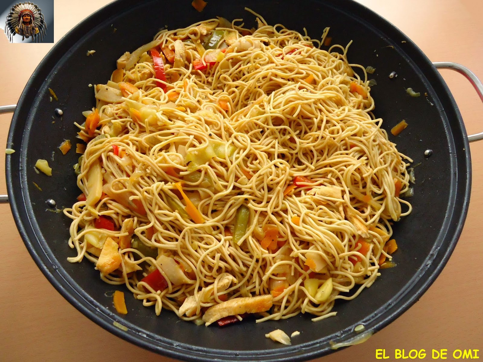 EL BLOG DE OMI: WOK DE NOODLES CON POLLO Y VERDURAS