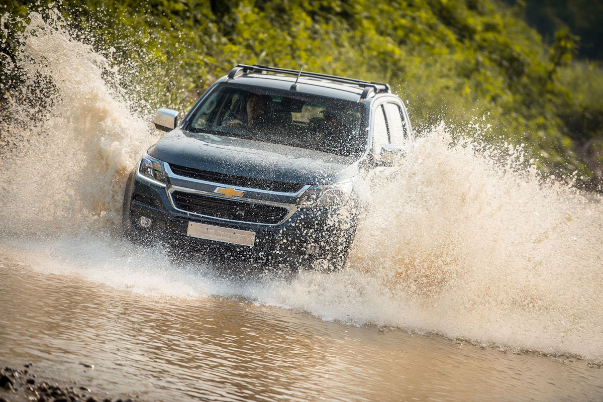 Chevrolet Trailblazer, Colorado Goes Through Extreme Water Test to ...