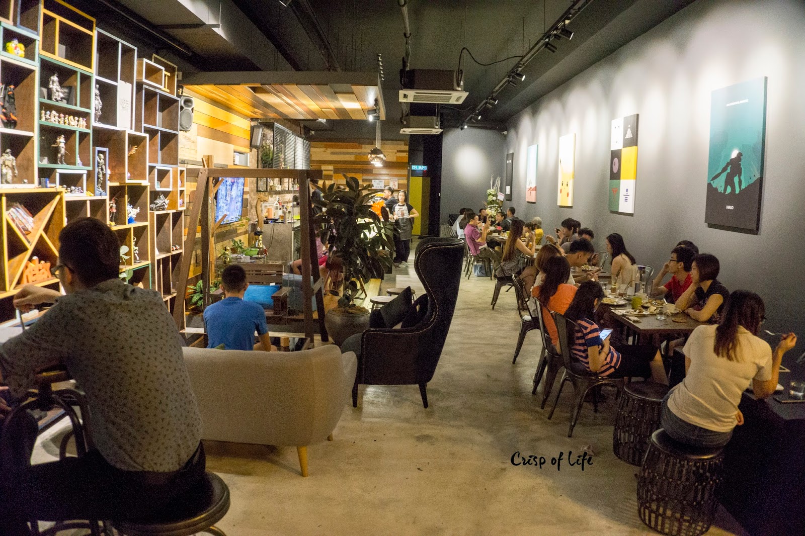3 Leg Cat Cafe @ Golden Triangle, Relau, Penang - Crisp of Life ...