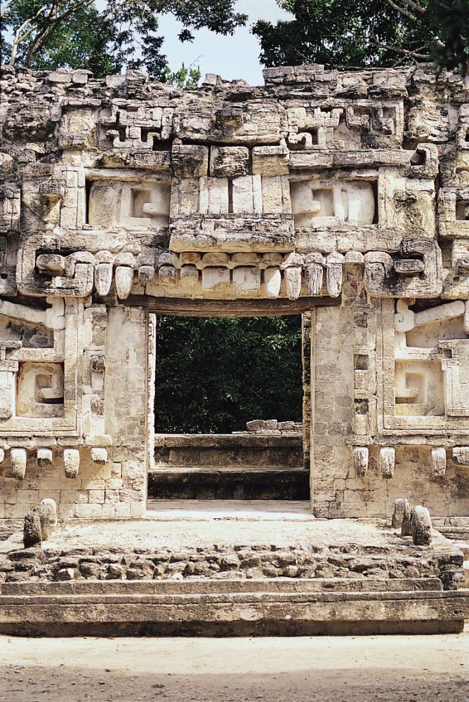 Tourisme au Mexique: Chicanná le site archéologique d'une grande beauté