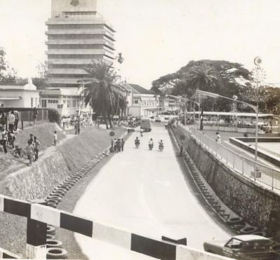 Josephians of the Seventies: More Snapshots of Old Kuching