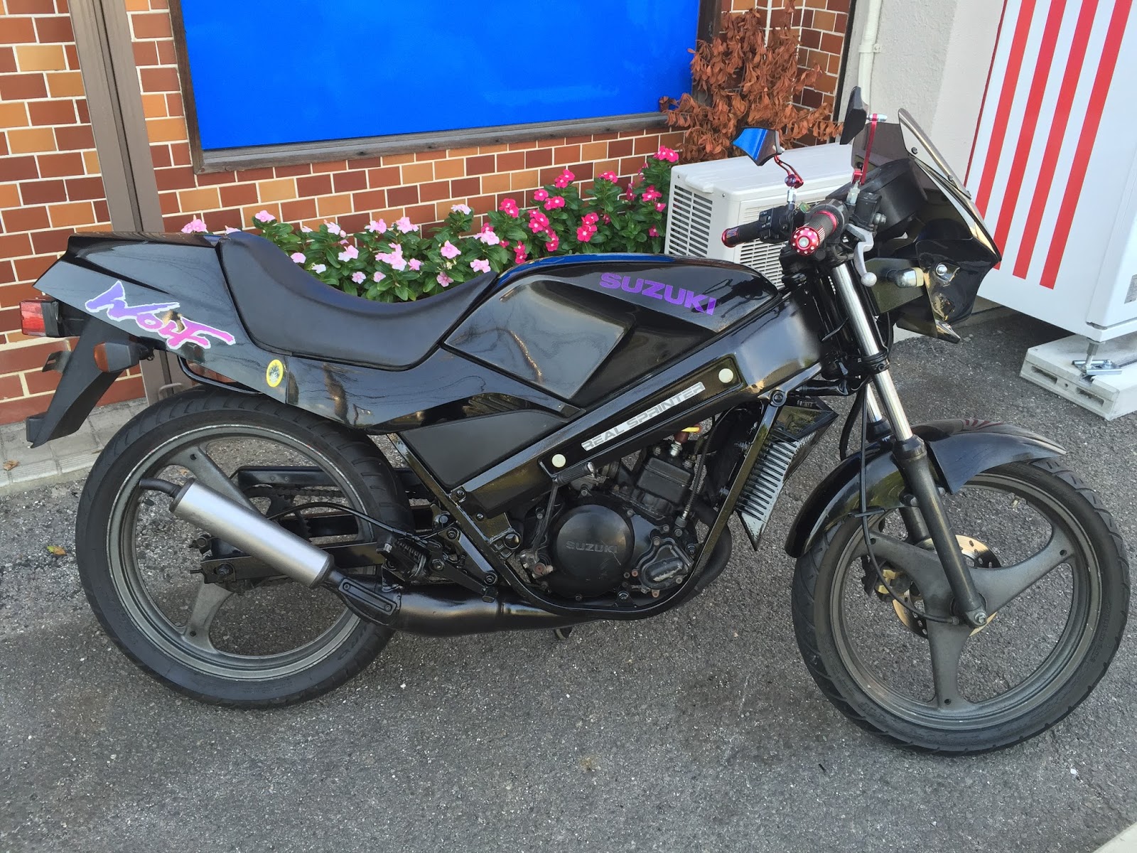 SUZUKI WOLF 50CC / 90,000 YENS ~ Casual Bike Style