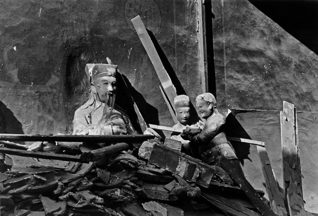 solitary dog sculptor: Photos - Fotos: Robert Capa - China 1938 - Sino ...