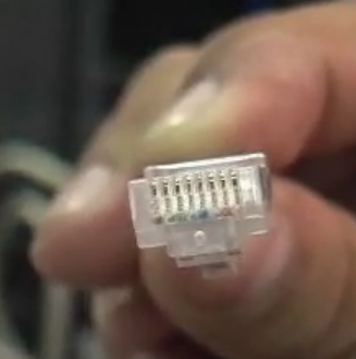 Construcción y Mantenimiento de Equipo: Ponchar Cable de Red RJ45