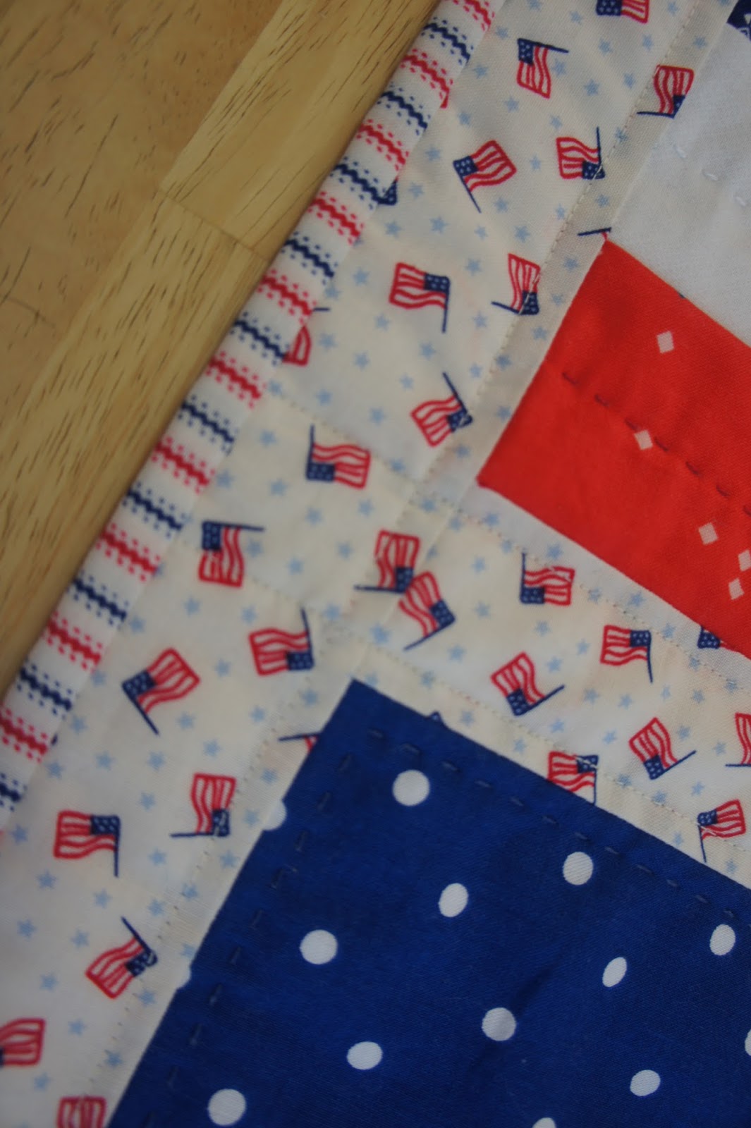 Tracy's Bits N Pieces: American Flag Table Runner - a tutorial