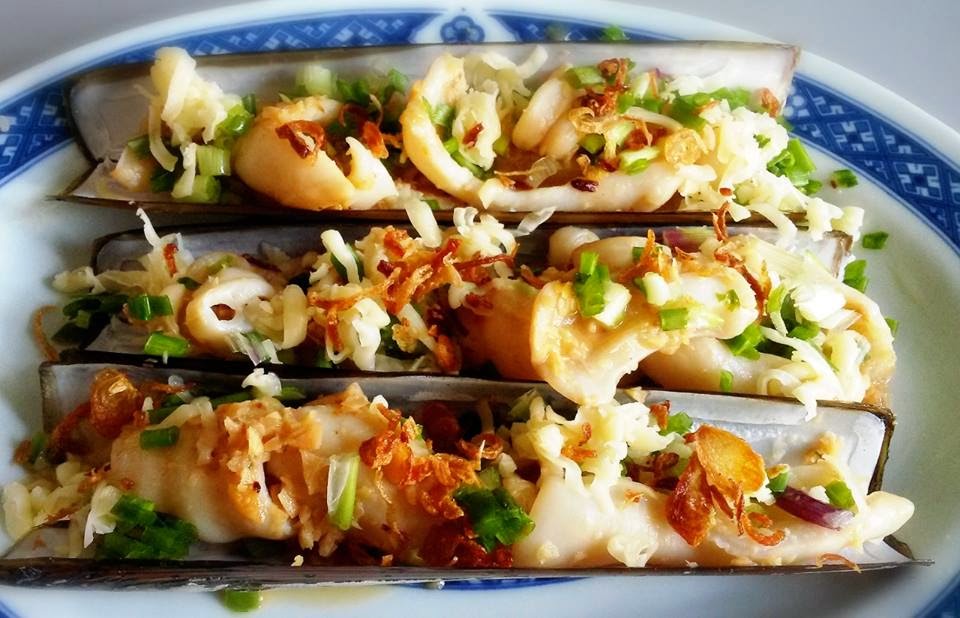 Steamed or Buttered Bamboo Clams by Florence Neo