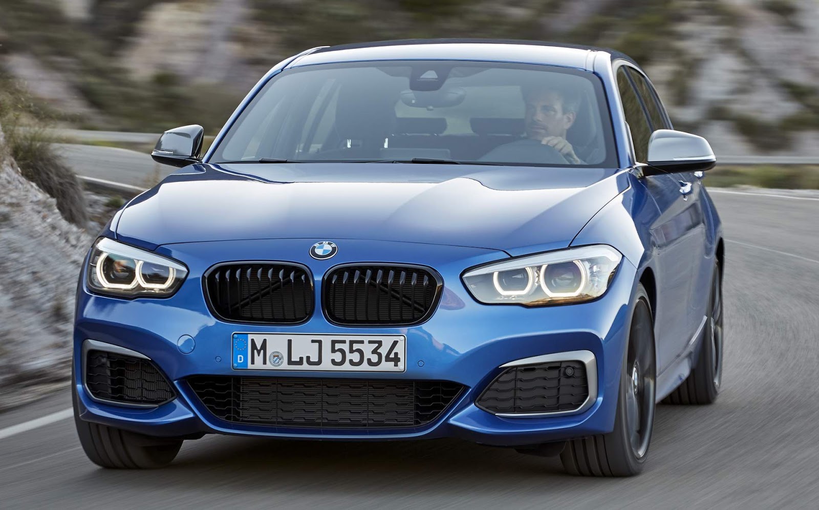 BMW 140i 2019 chega ao Brasil: preço R$ 269.950 reais