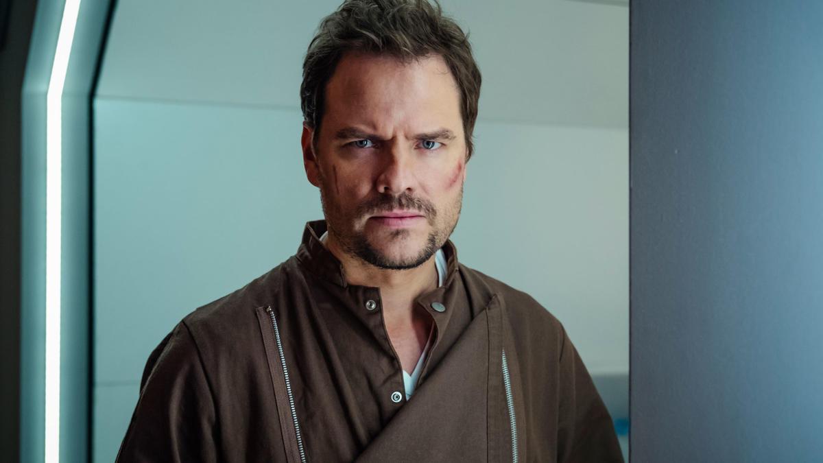 Dark Matter - Welcome To Your New Home - Review: “Crew Of The Raza” + POLL