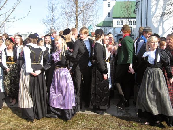 FolkCostume&Embroidery: Overview of the Folk Costumes of Europe