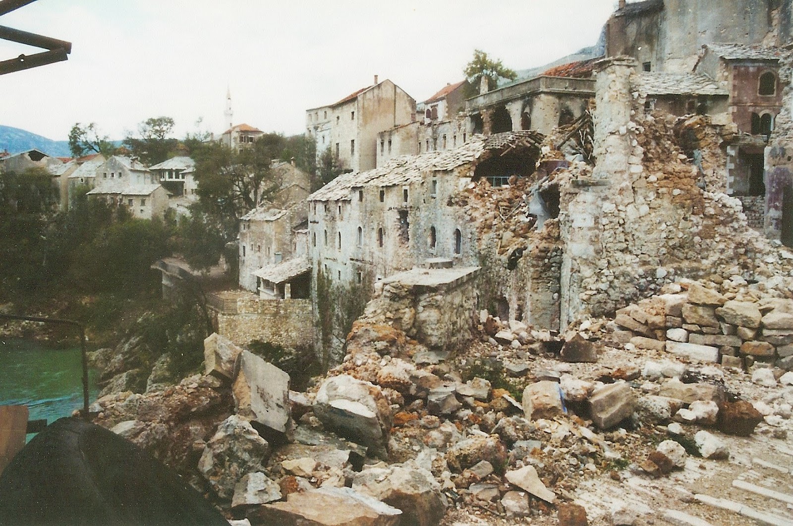 I LOVE BOSNIA VOLIM TE: Photos of Mostar during the war and postwar ...