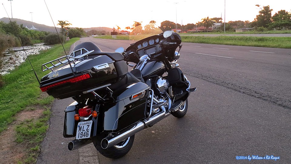 Blog do Wilson Roque: Harley-Davidson Ultra Limited 2014 - Pérola Negra Blog do Wilson Roque: Harley-Davidson Ultra Limited 2014 - Pérola Negra