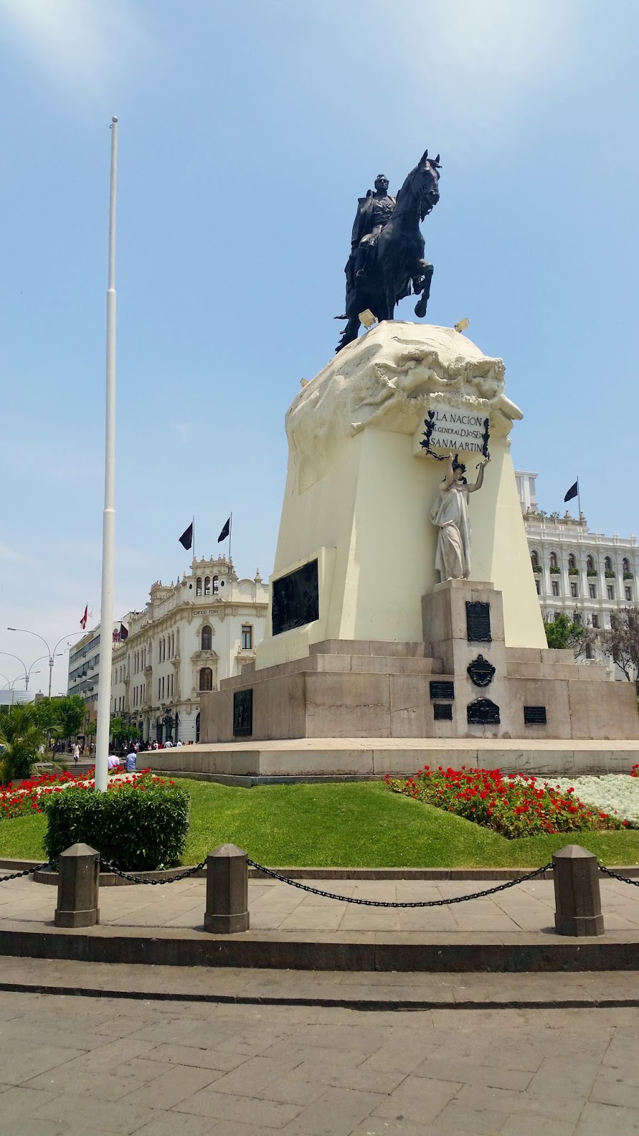 The Purple Scarf: Explore Peru: 2 Days in Lima - The City of Bones!