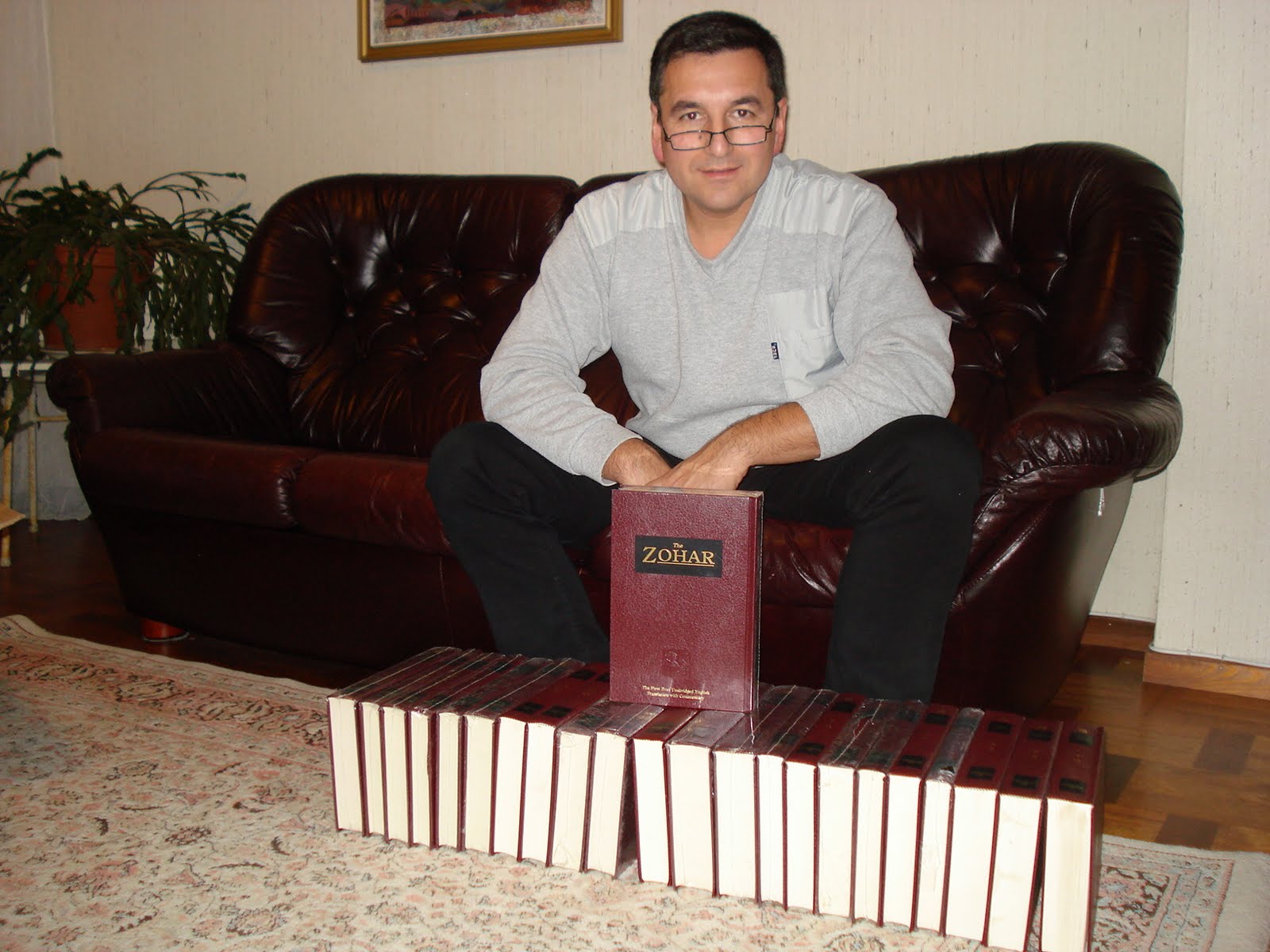 Toni Victor Moldovan: O primă referire la ZOHAR - cartea înţelepciunii ...