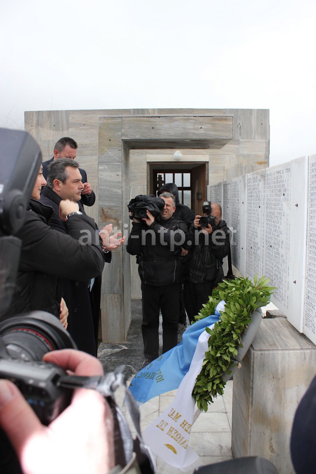 ΚΑΜΜΕΝΟΣ - ΚΟΥΝΤΟΥΡΑ ΣΤΟ ΔΙΣΤΟΜΟ: ΑΝΕΞΑΡΤΗΤΟΙ ΕΛΛΗΝΕΣ ΓΡΑΦΕΤΑΙ ΙΣΤΟΡΙΑ ...