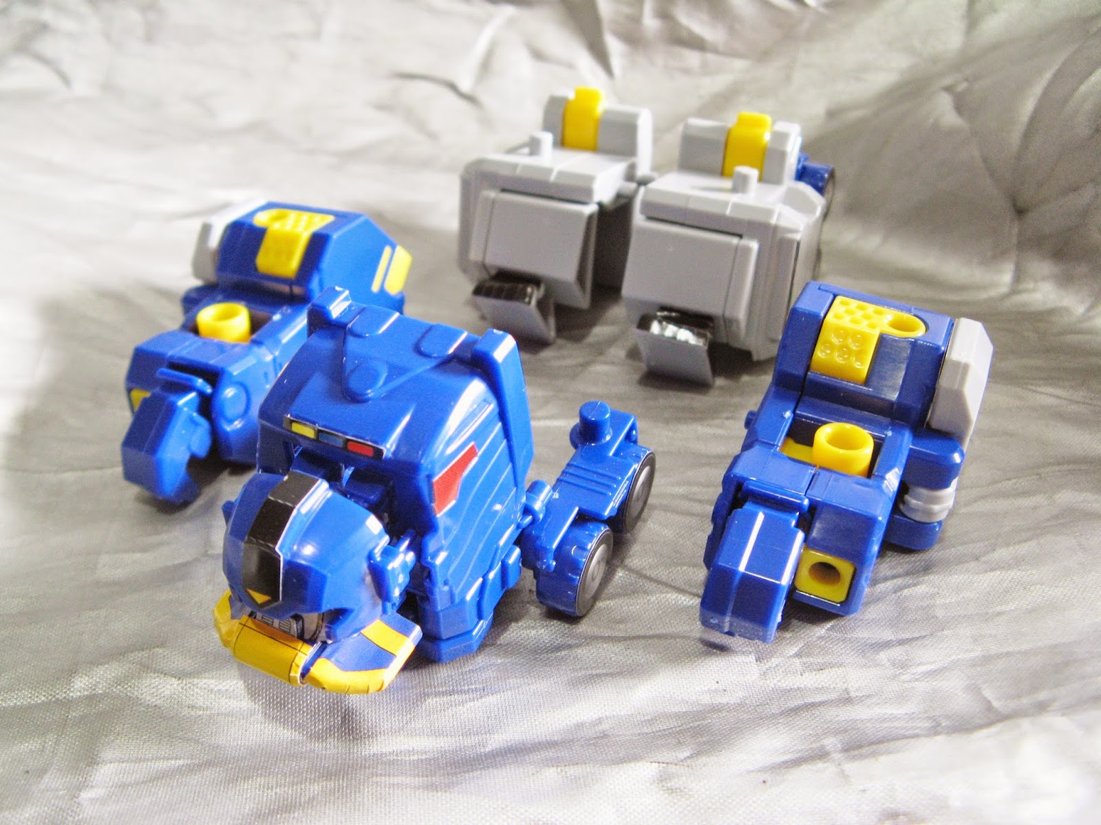 食玩樂 特命戰隊Go Busters 特命者Gorisaki Banana & Usada Lettuce猩崎Banana和兔田Lettuce