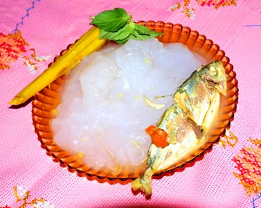 indonesia warna warni: Papeda, Bubur Sagu Khas Maluku Dan Papua