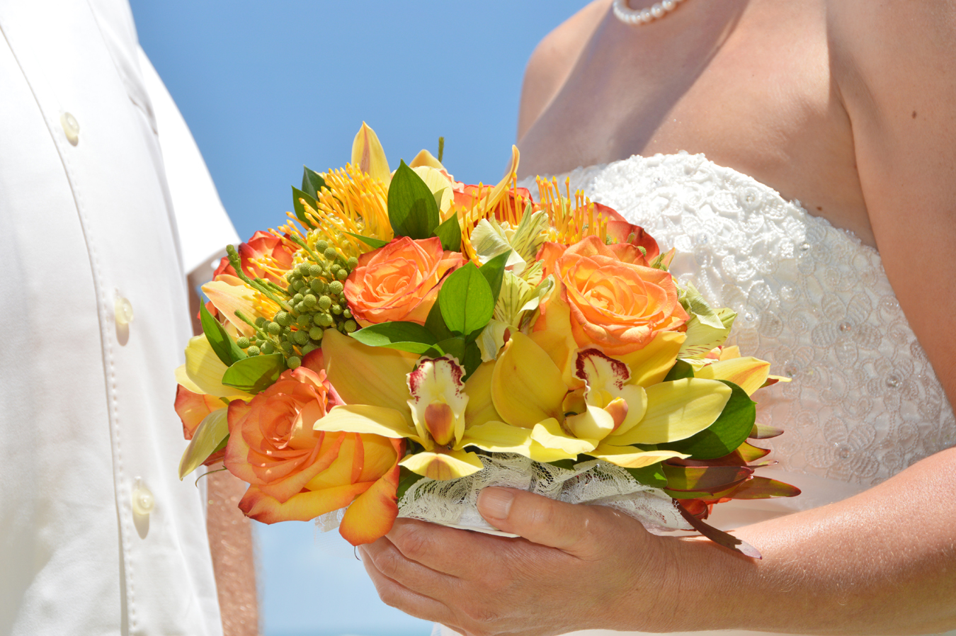 Hawaii Wedding Vendors Lovely Tropical Bouquet Hawaii Wedding Vendors Lovely Tropical Bouquet