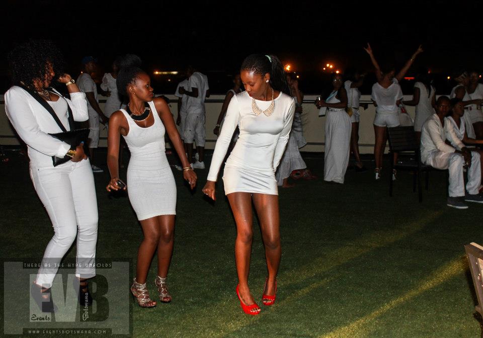 Thee Vintage Lover BW: THE 3rd ANNUAL ALL WHITE PARTY