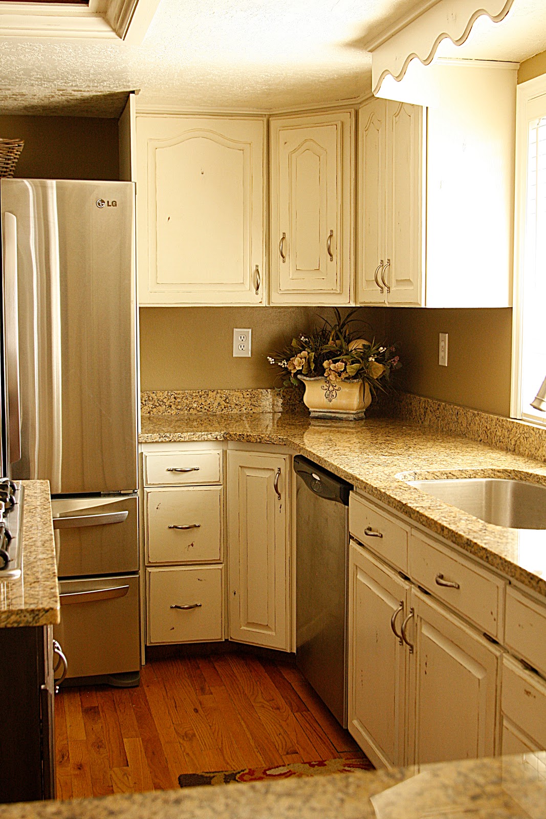 Rachel's Kitchen Makeover - Purple Chocolat Home