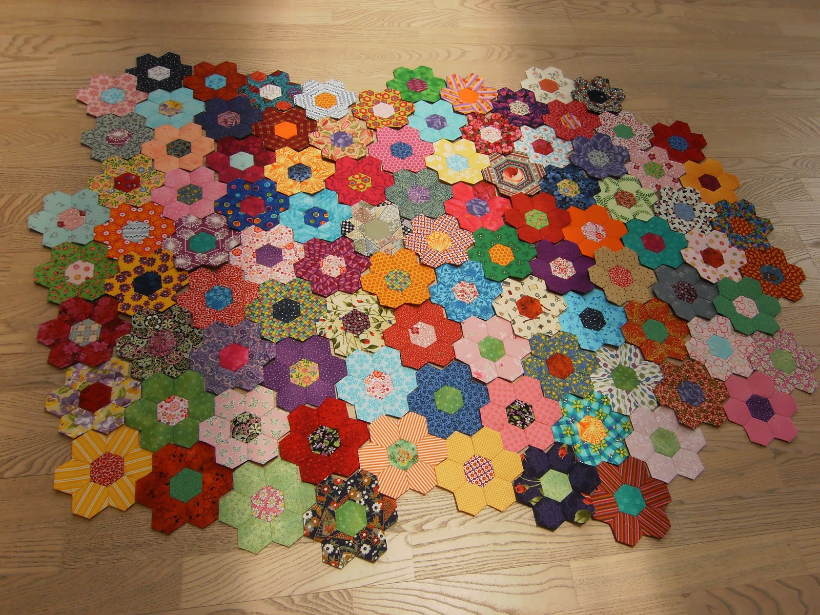 Patchwork-blomsten: 100 patchwork-blomster ....