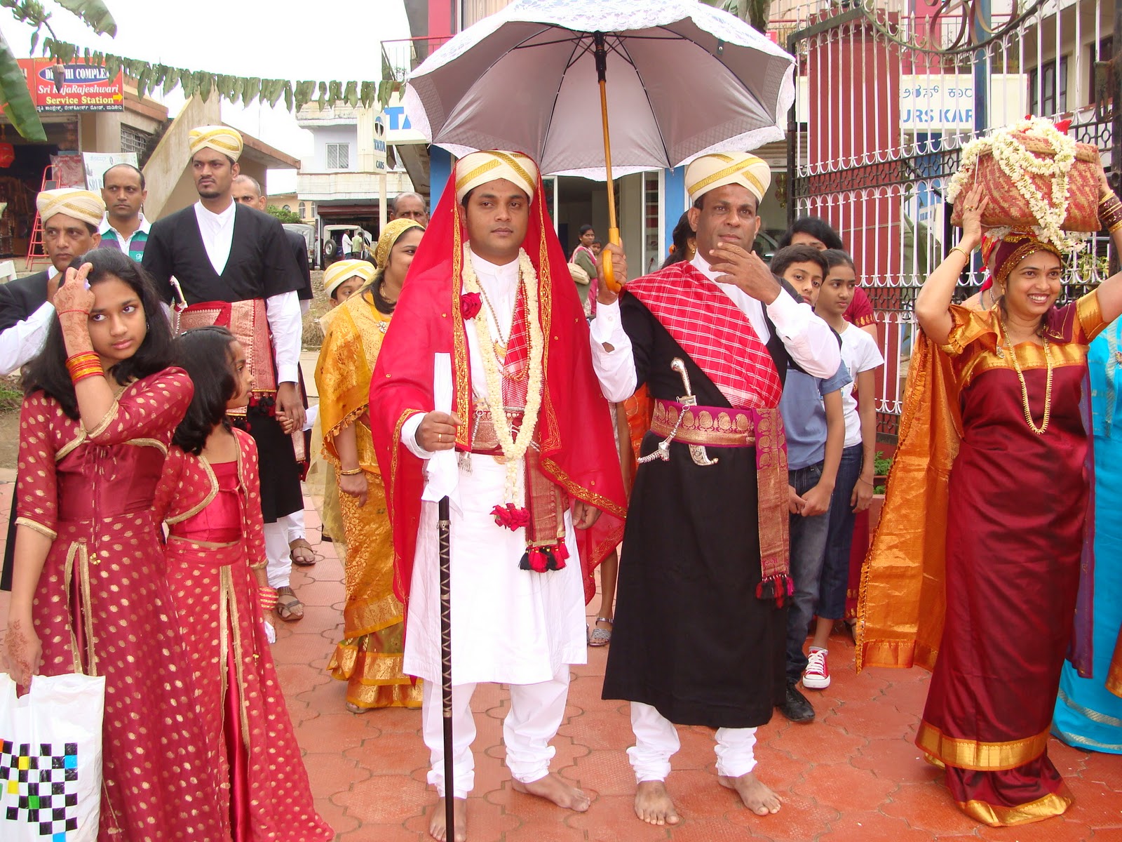 INDIA BACKPACKER: Coorgi Customs and Traditions