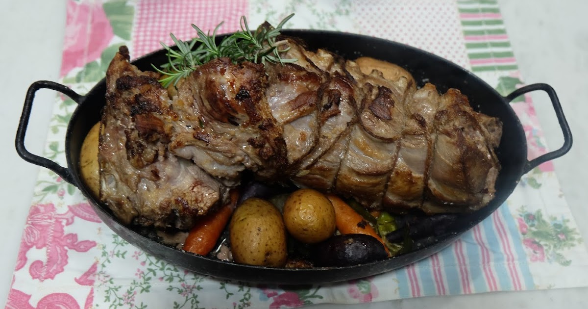 Carrê de cordeiro recheado com pinhão - Lilica Gourmet