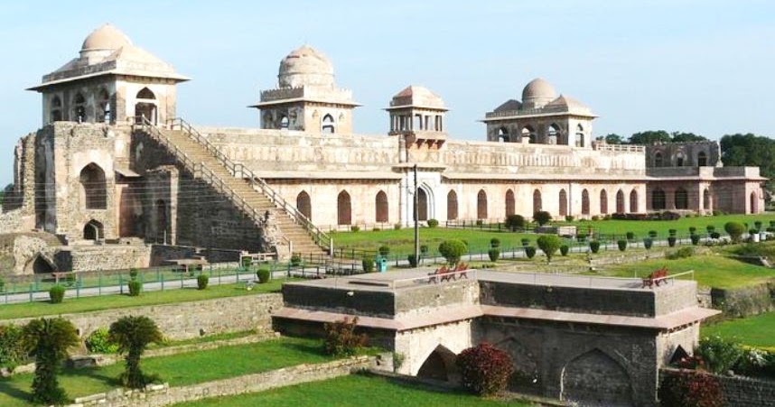 पर्यटन स्थल मांडू - रानी रूपमती एवं बाज़ बहादुर की अमर प्रेम कथा का साक्षी