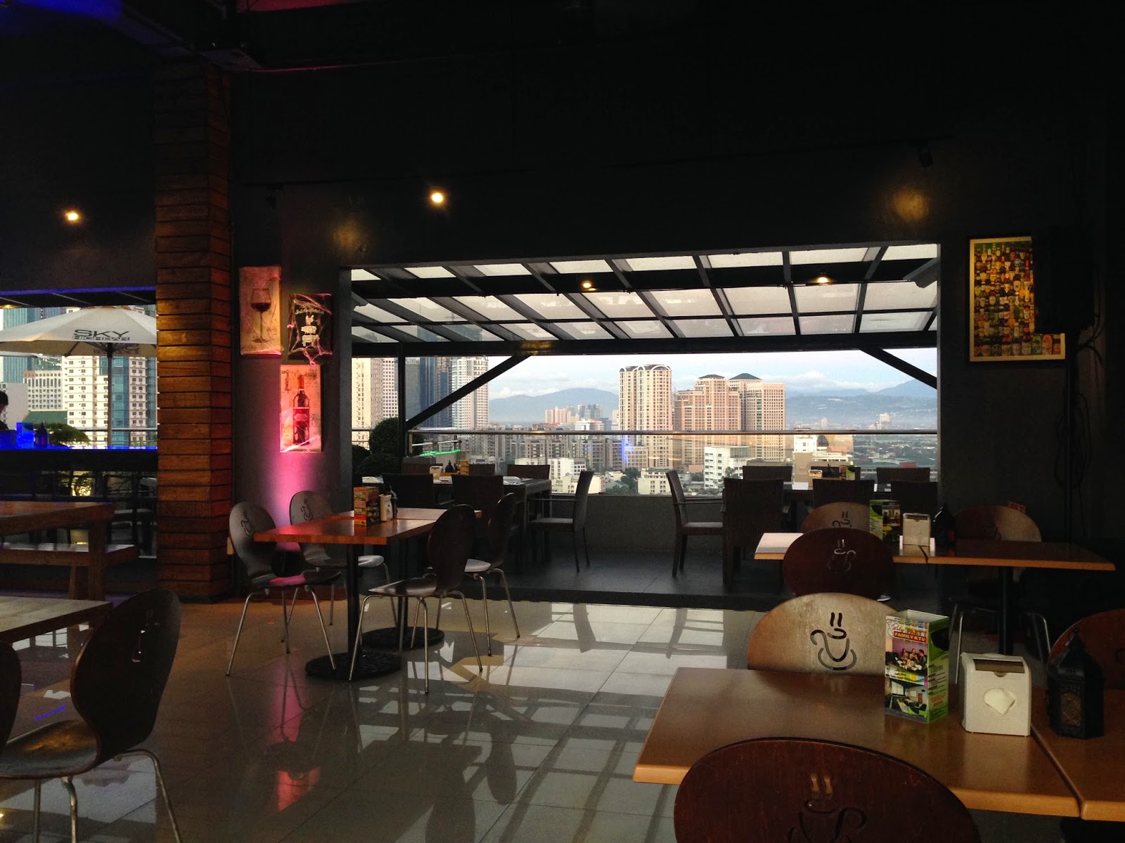 I'm On A High: My Sky High Bar Experience - PaulaInWanderland